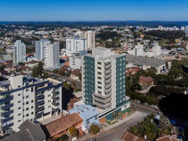 Apartamento à venda com 3 dormitórios, sendo 1 suíte, 2 vagas, Panazzolo, Caxias do Sul, RS