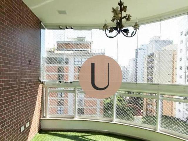 Apartamento à venda com 3 dormitórios, sendo 1 suíte no Itaim Bibi – Localização privilegiada e conf