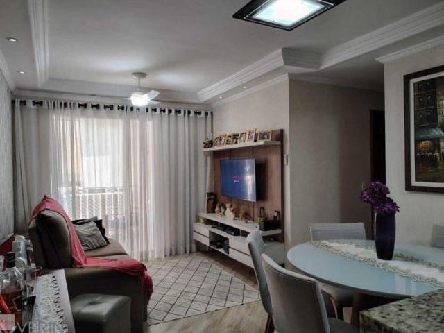 Apartamento à venda com 3 dormitórios, 1 suíte, sacada e 2 vagas