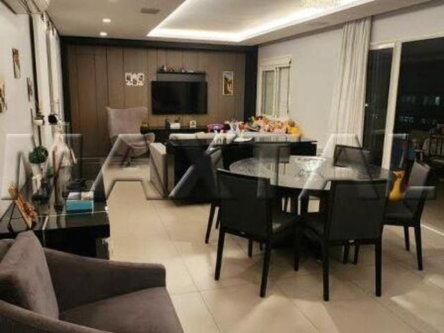 Apartamento à venda, com 3 dormitórios, 1 suíte, sala, cozinha, 3 banheiros, 2 vagas, Barra Funda