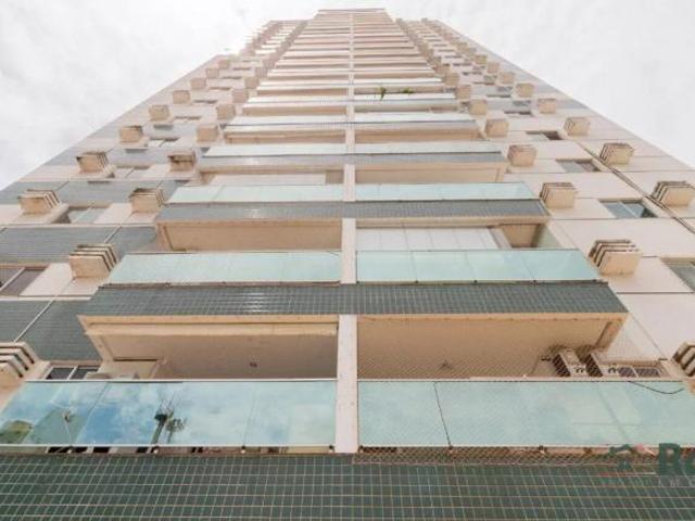 Apartamento a Venda com 3 Quarto s sendo 1 suíte, armários planejados, próximo