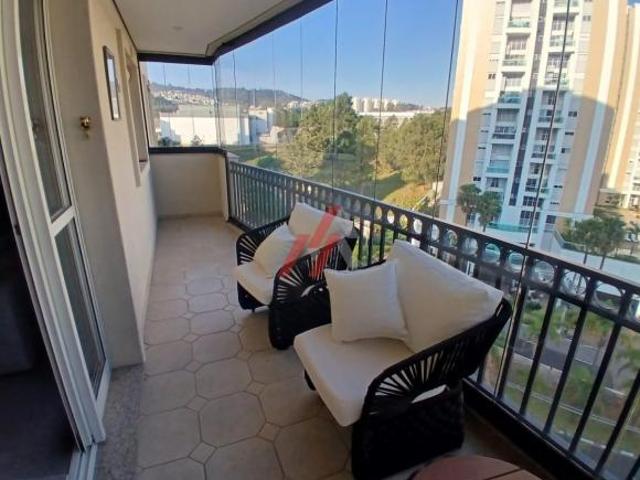 Apartamento à venda com 3 quartos, 3 suítes e 139m² em Tamboré, Santana de Parnaíba SP