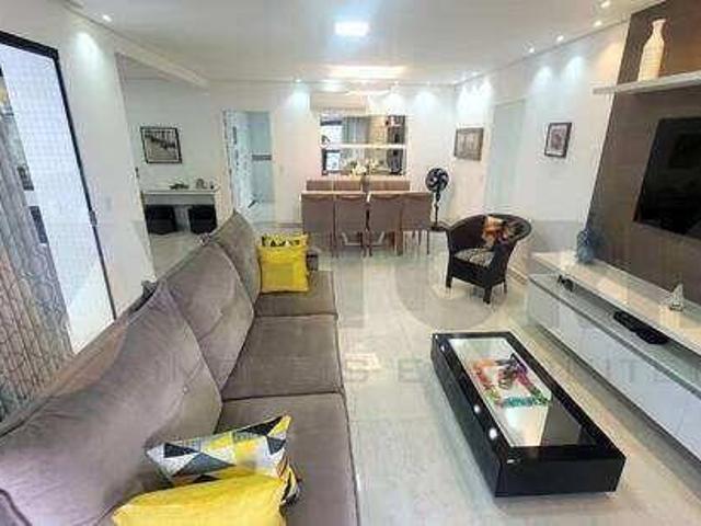 Apartamento à venda, com 3 quartos, 143m²