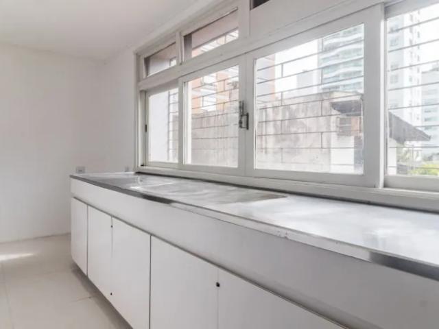 Apartamento à venda com 3 quartos 153 m² Alto Padrão avenida carlos gomes, bela vista, porto alegre