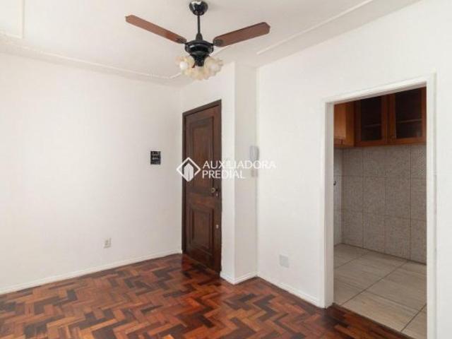 APARTAMENTO À VENDA COM 3 QUARTOS, 1 VAGA DE GARAGEM NO BAIRRO SANTO ANTONIO EM PORTO ALEGRE