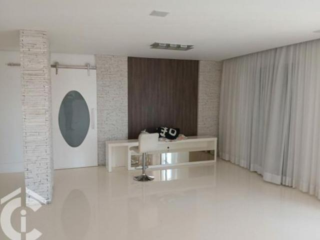 Apartamento à venda com 3 quartos, 1 suíte, 2 vagas, 116m² Mooca