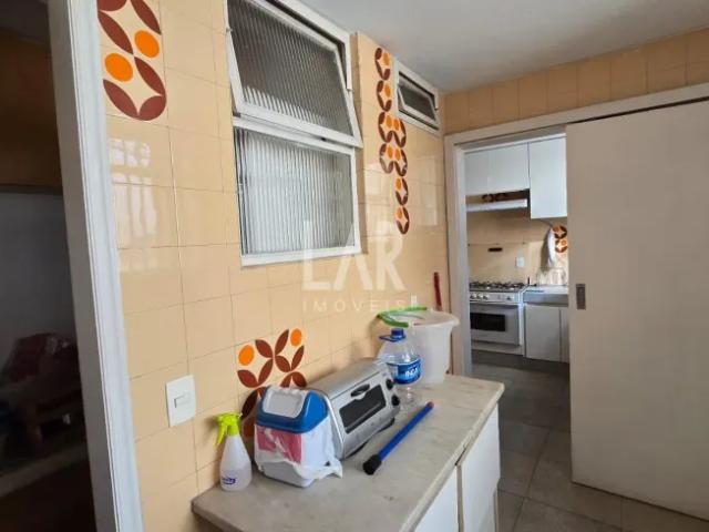 Apartamento 3Q 1V localização excelente
