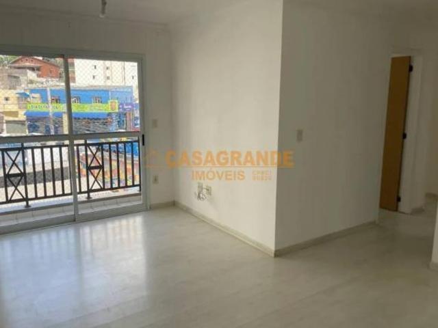 Apartamento à venda com 3 quartos 73 m² Monte Castelo Edifício Escuna