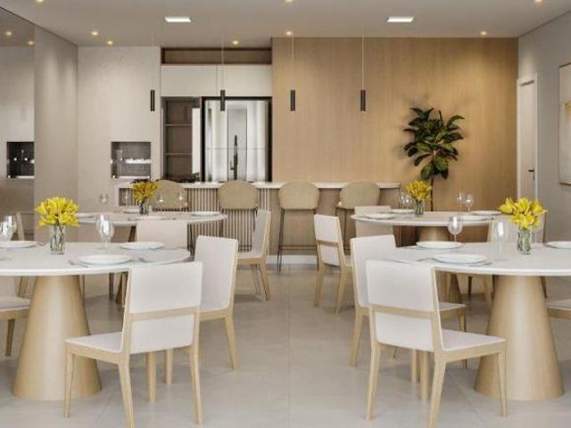 Apartamento á venda com 3 quartos com sacada e churrasqueira no HAUER Curitiba