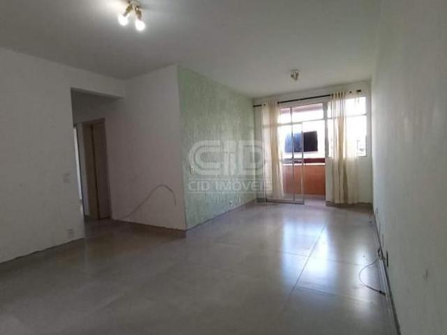 Apartamento à venda com 3 quartos Bairro Areão