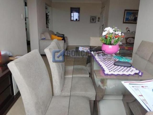 Apartamento à venda com 3 quartos e 1 vaga em Rudge Ramos, SBC