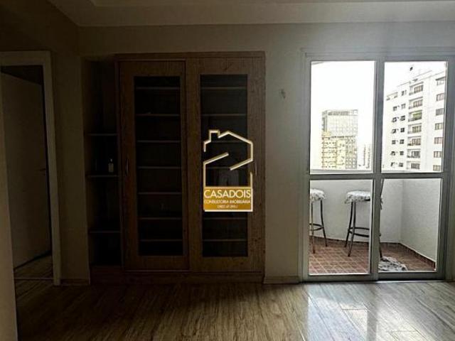 Apartamento à Venda com 3 Quartos e 2 Vagas no Campo Belo SP, próximo à Coloni