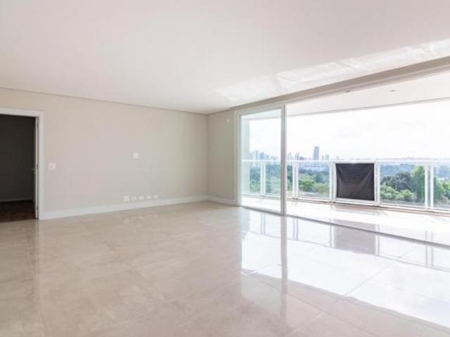 Apartamento a venda com 3 quartos e 3 suítes