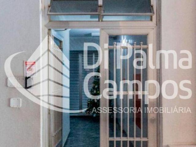 Apartamento à venda com 3 quartos e vaga na Aclimação, perto do metrô Vergueiro