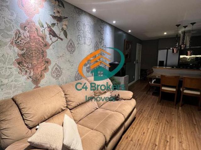 Apartamento à Venda com 3 quartos e acesso ao Shopping Maia