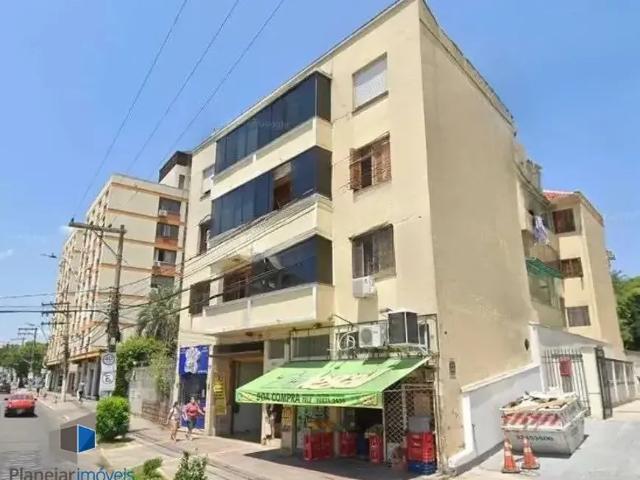Apartamento à venda com 3 quartos e com sacada no bairro Partenon