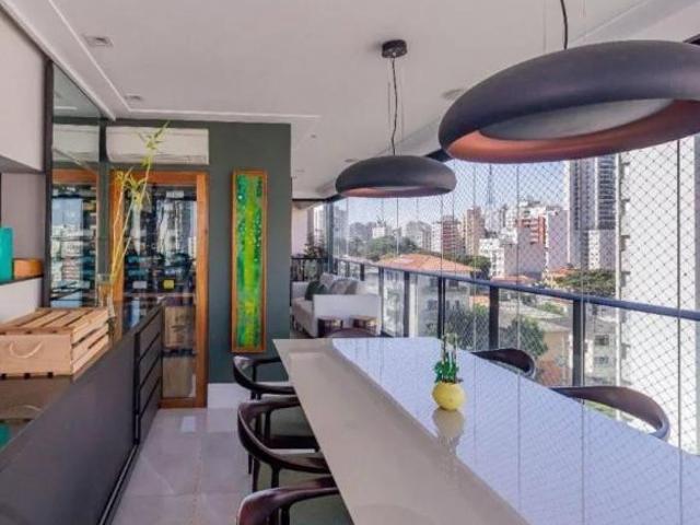 Apartamento á venda com 3 quartos em Perdizes