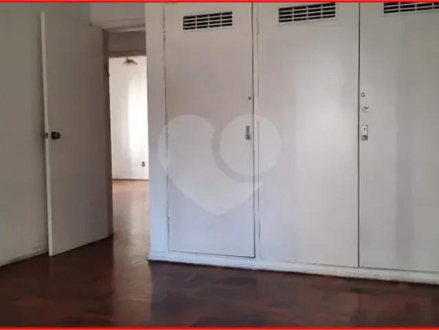 Apartamento à venda com 3 quartos no condomínio Condemar, São Paulo SP