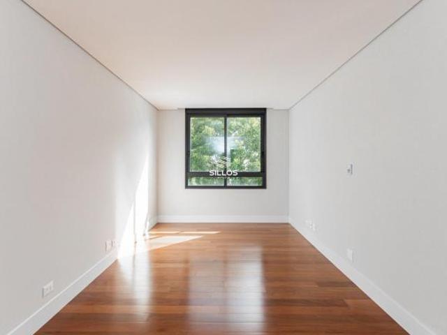 Apartamento à venda com 3 quartos no Cabral em Curitiba