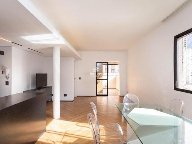Apartamento à venda com 3 quartos no Cabral em Curitiba