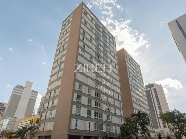APARTAMENTO À VENDA COM 3 QUARTOS NO CENTRO