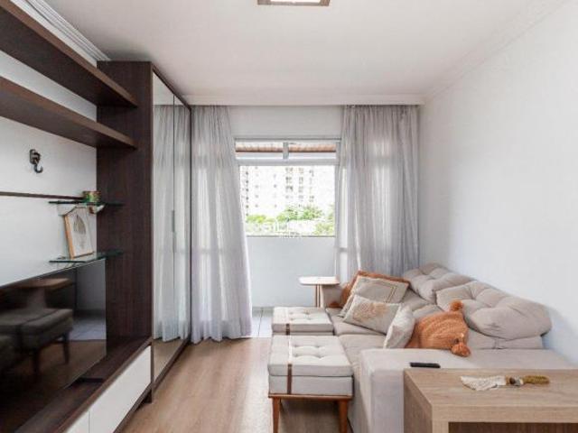 Apartamento à venda com 3 quartos no Cristo Rei em Curitiba