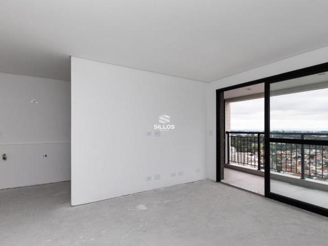 Apartamento à venda com 3 quartos no Cristo Rei em Curitiba