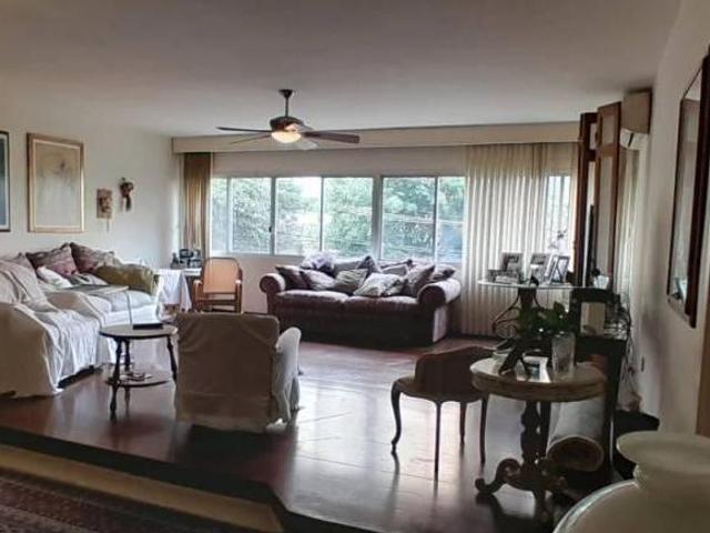 Apartamento à venda com 3 quartos no Itaim Bibi