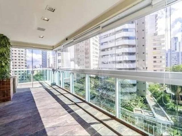 Apartamento à venda com 3 quartos no Paraíso