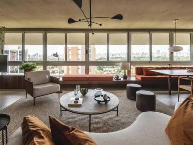 Apartamento á venda com 3 quartos nos Jardins