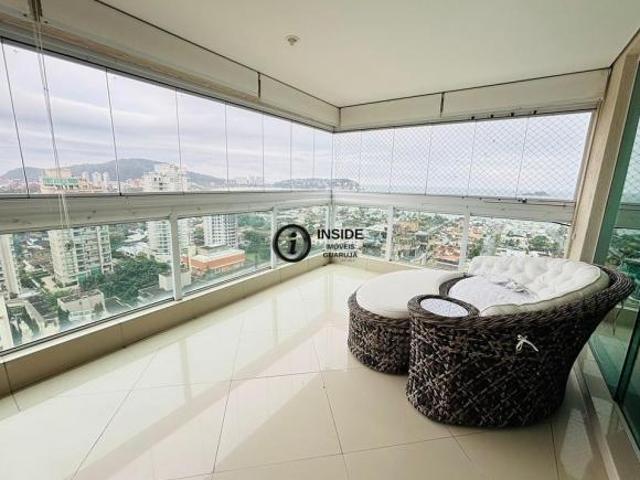 Apartamento à venda com 3 quartos na enseada