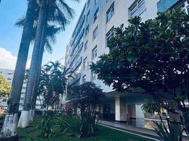 Apartamento à Venda com 3 Quartos na SQS 212 Asa Sul
