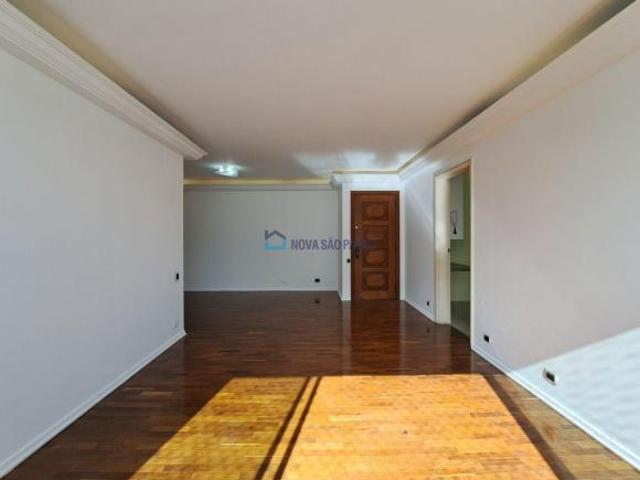 Apartamento à venda com 3 quartos na Vila Nova Conceição