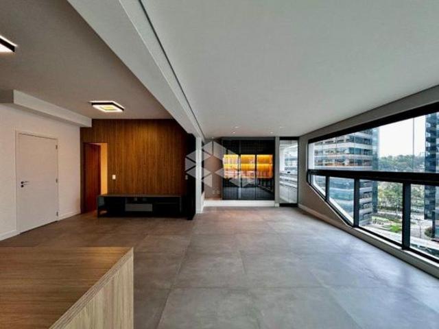 Apartamento à Venda com 3 Quartos sendo 3 Suítes e 3 Vagas de Garagem