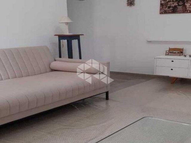 Apartamento à Venda com 3 Quartos sendo 1 para empregada