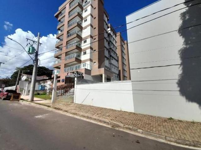 Apartamento à venda com 3 quartos, sendo 1 suíte, no condomínio Edifício Monet, São Carlos