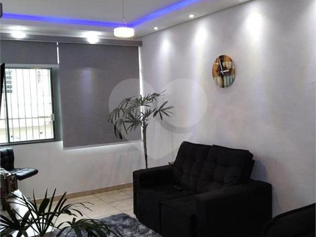 Apartamento à venda com 3 quartos, sendo 1 suíte, no condomínio Edificio Banco Estado de São Paulo