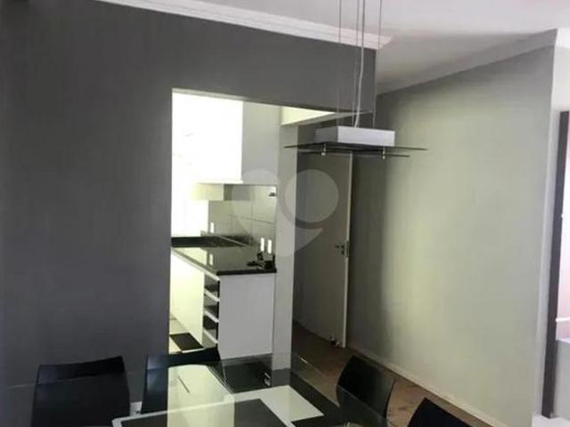 Apartamento à venda com 3 quartos, sendo 1 suíte, no condomínio Flor de Liz, São Carlos