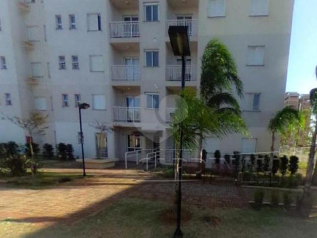 Apartamento à venda com 3 quartos, sendo 1 suíte, no condomínio Green View, São Carlos