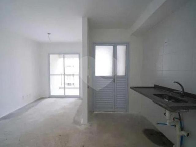Apartamento à venda com 3 quartos, sendo 1 suíte, no condomínio Like Casa Verde, São Paulo