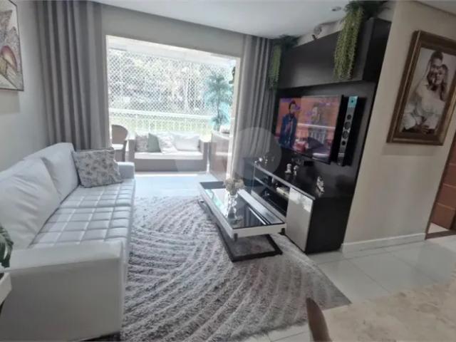 Apartamento à venda com 3 quartos, sendo 1 suíte, no condomínio Parque Dos Pássaros Canário, São P