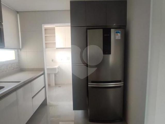 Apartamento à venda com 3 quartos, sendo 1 suíte, no condomínio Residencial Aurora Gardens, São Car
