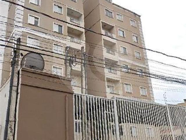 Apartamento à venda com 3 quartos, sendo 1 suíte, no condomínio Spazio Monte Castelo, São Carlos