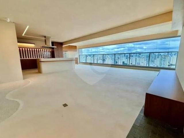Apartamento à venda com 3 suítes 3 vagas na Lapa / Água Branca