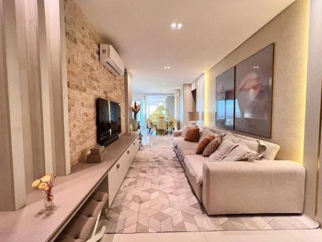 APARTAMENTO À VENDA COM 3 SUÍTES, VILA INDUSTRIAL TOLEDO PR