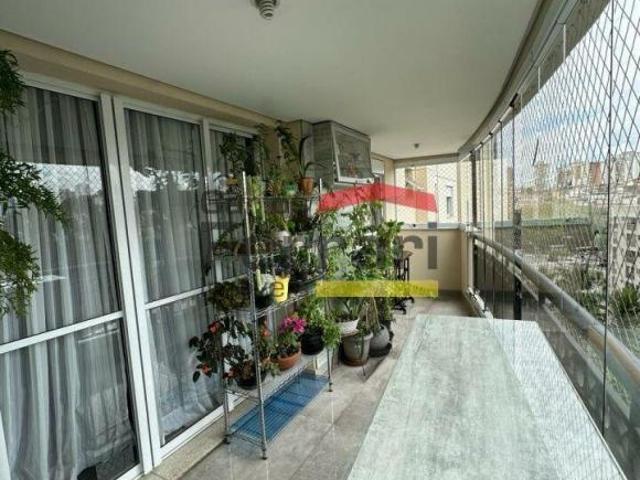 Apartamento à venda com 3 suítes e 2 vagas em Santana