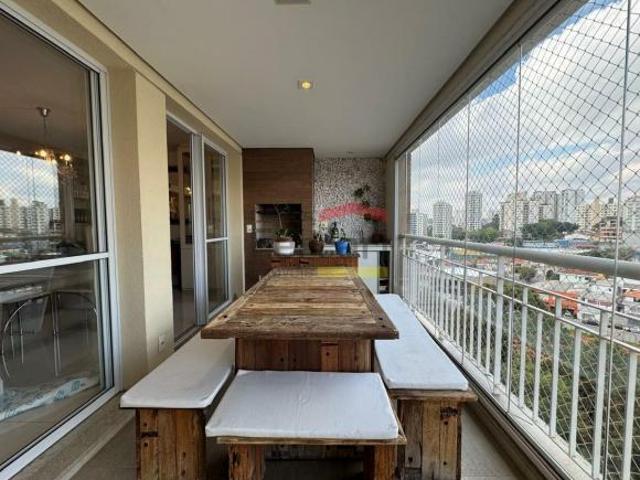 Apartamento à venda com 3 suítes e 2 vagas no Lauzane Paulista
