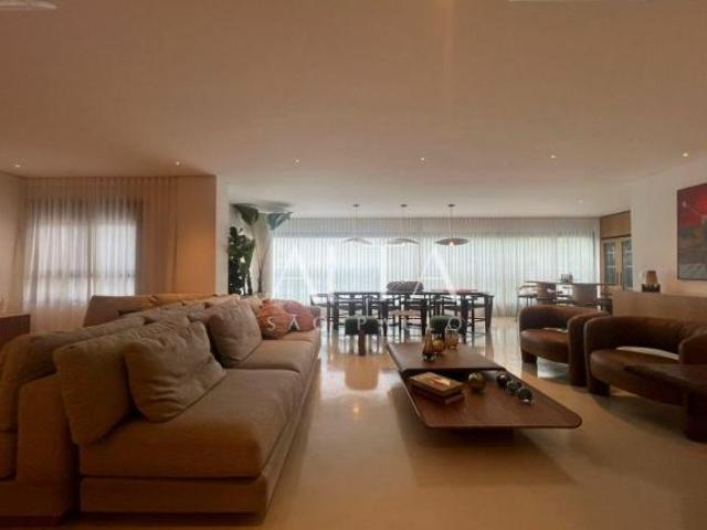 Apartamento À VENDA com 3 suítes e 3 vagas a 700m do Clube Paineiras e 1,7km do Colégio Avenues