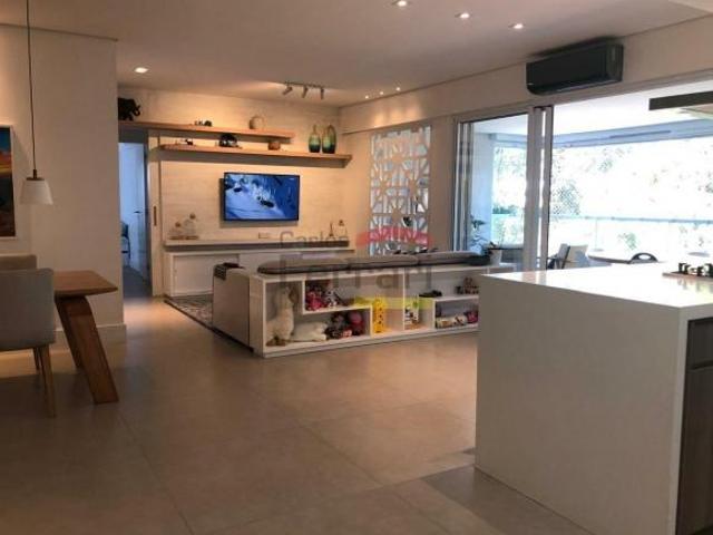 Apartamento à venda com 3 suítes e 3 vagas no Tremembé