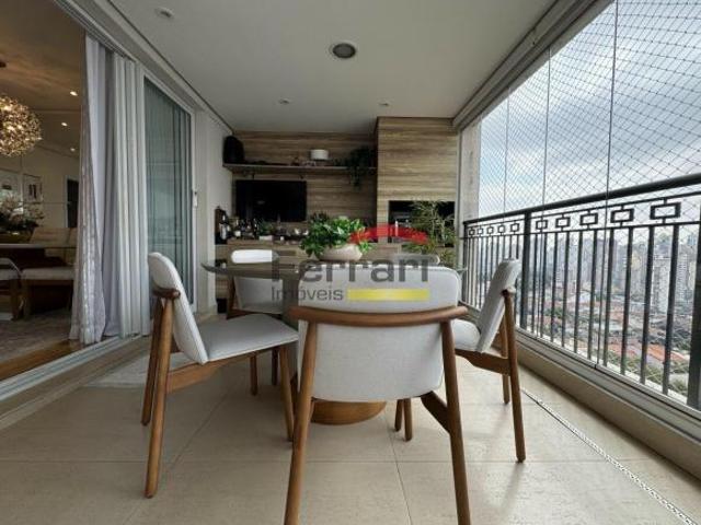 Apartamento à venda com 3 suítes e 4 vagas em Santana